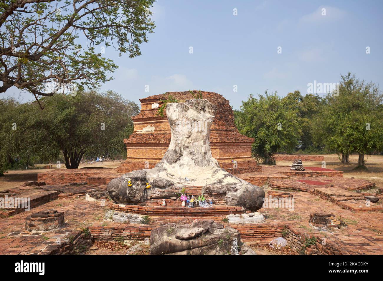 Temple Ruins in the Ayutthaya Historical Park Ayutthaya Thailand Stock ...