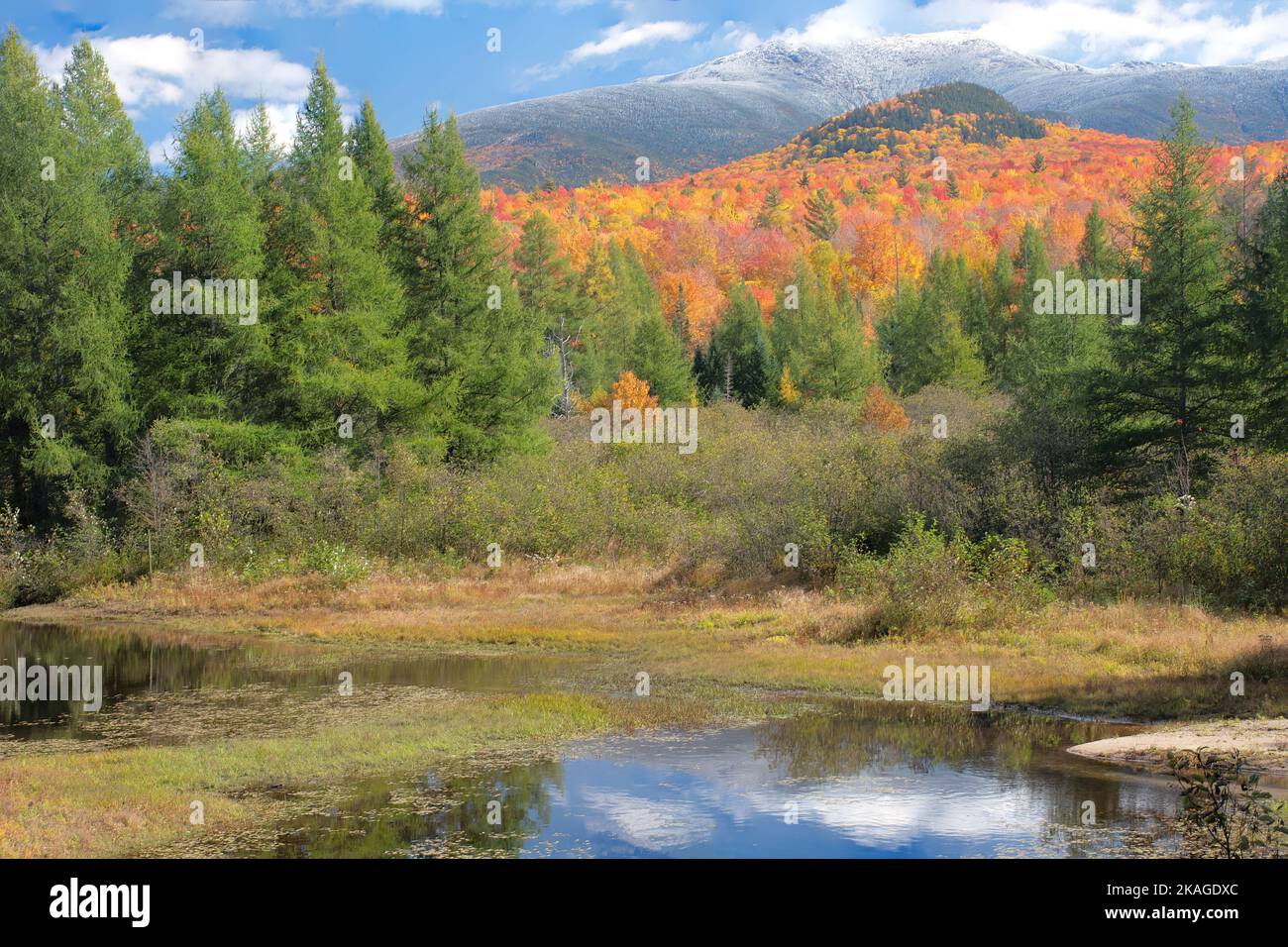 Autumn in White Mountains of New Hampshire. Scenic view of vibrant fall ...