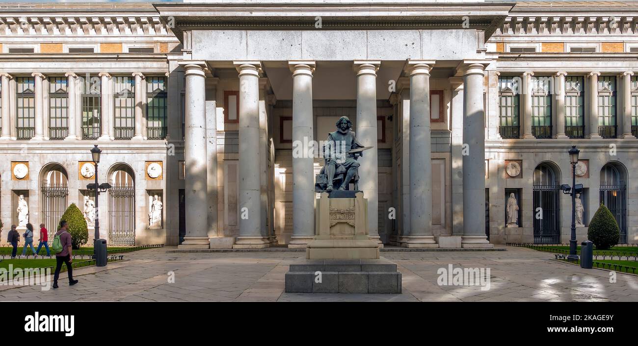 Statue of Spanish Painter Diego Velazquez outside Prado Museum, Madrid ...