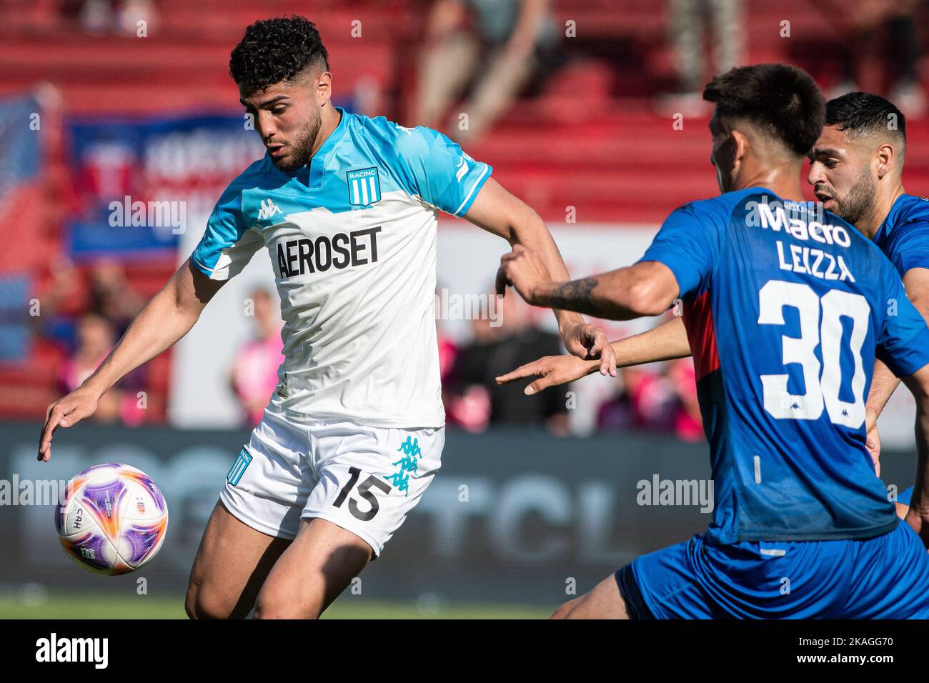 Buenos Aires, Argentina. 02nd Nov, 2022. Maximiliano Romero (L) of ...