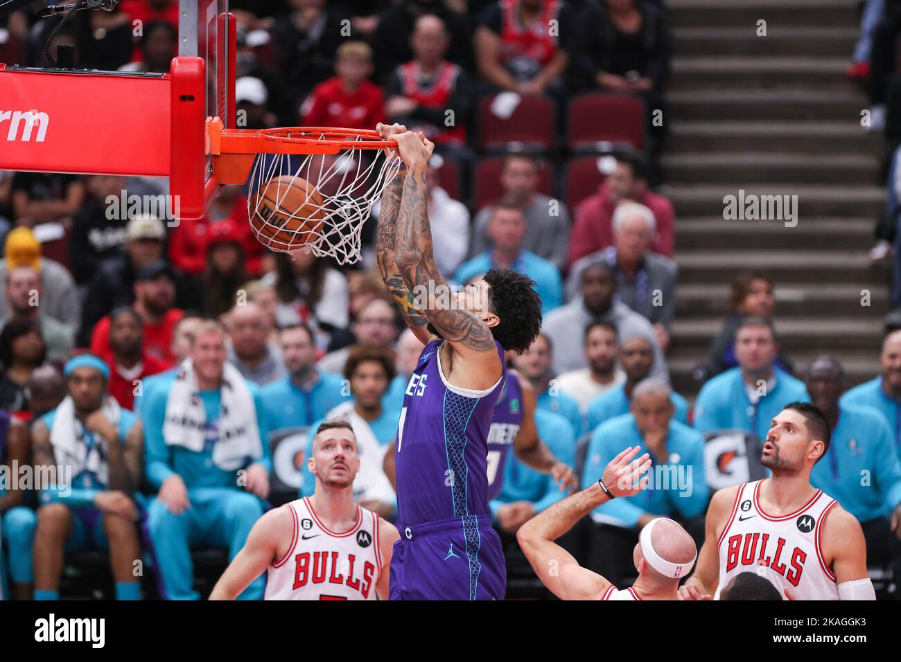 CHICAGO, IL - NOVEMBER 02: Charlotte Hornets center Nick Richards (4 ...