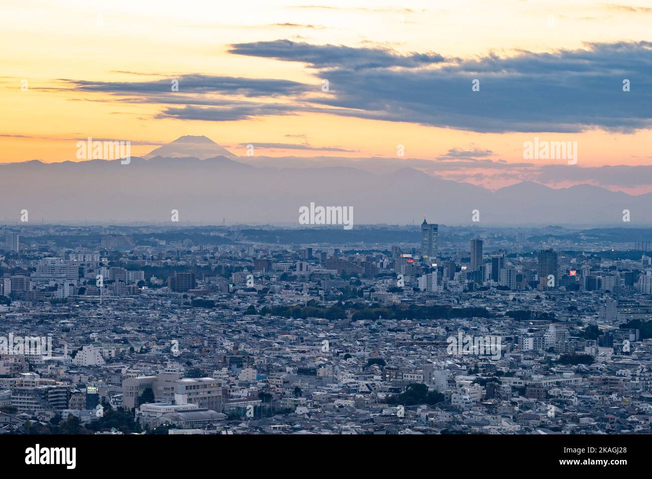 Tokyo, Japan. 2nd Nov, 2022. The sun sets over Mt. Fuji (å¯Œå£«å±±), an ...