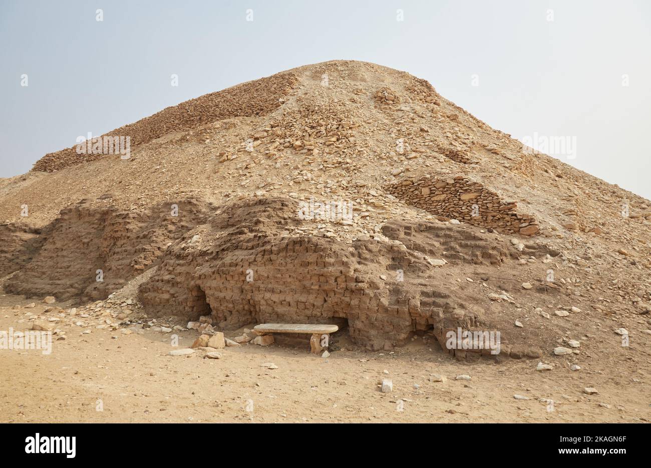 The Mysterious Mastaba 17 of the Meidum Necropolis Stock Photo - Alamy