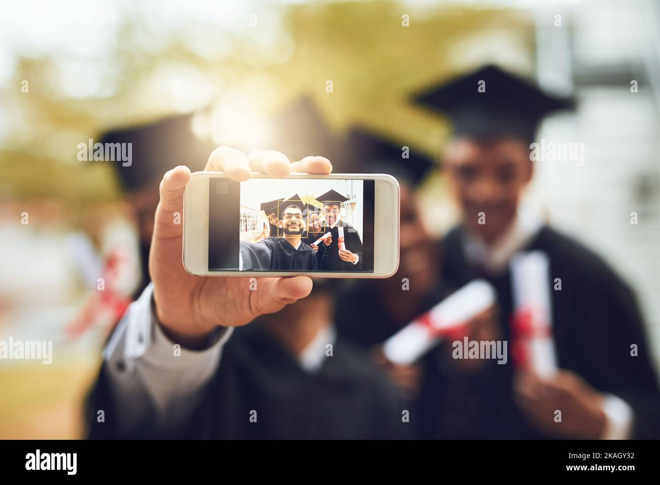 The best memories should be captured. fellow students taking a selfie ...