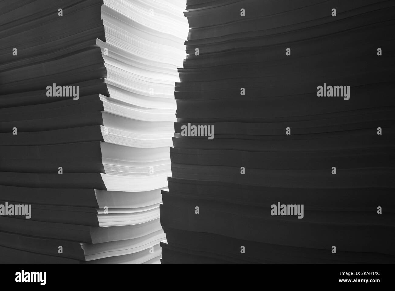 Tall newspaper pile hi-res stock photography and images - Alamy