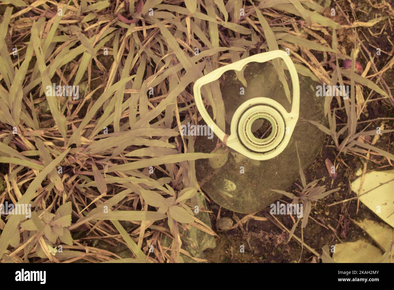 infrared image of the the top neck bottle container Stock Photo - Alamy