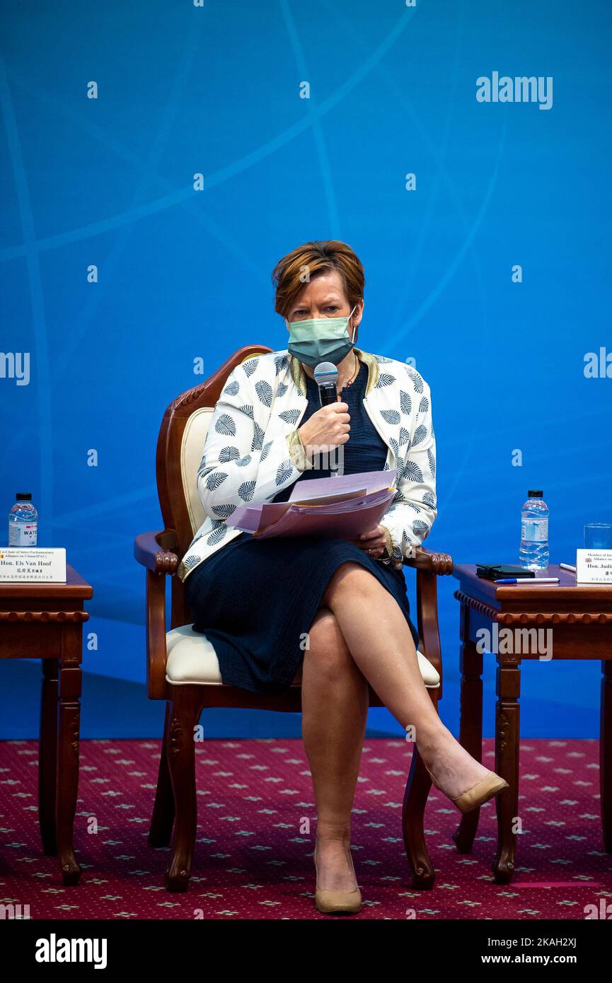 Els van hi-res stock photography and images - Alamy