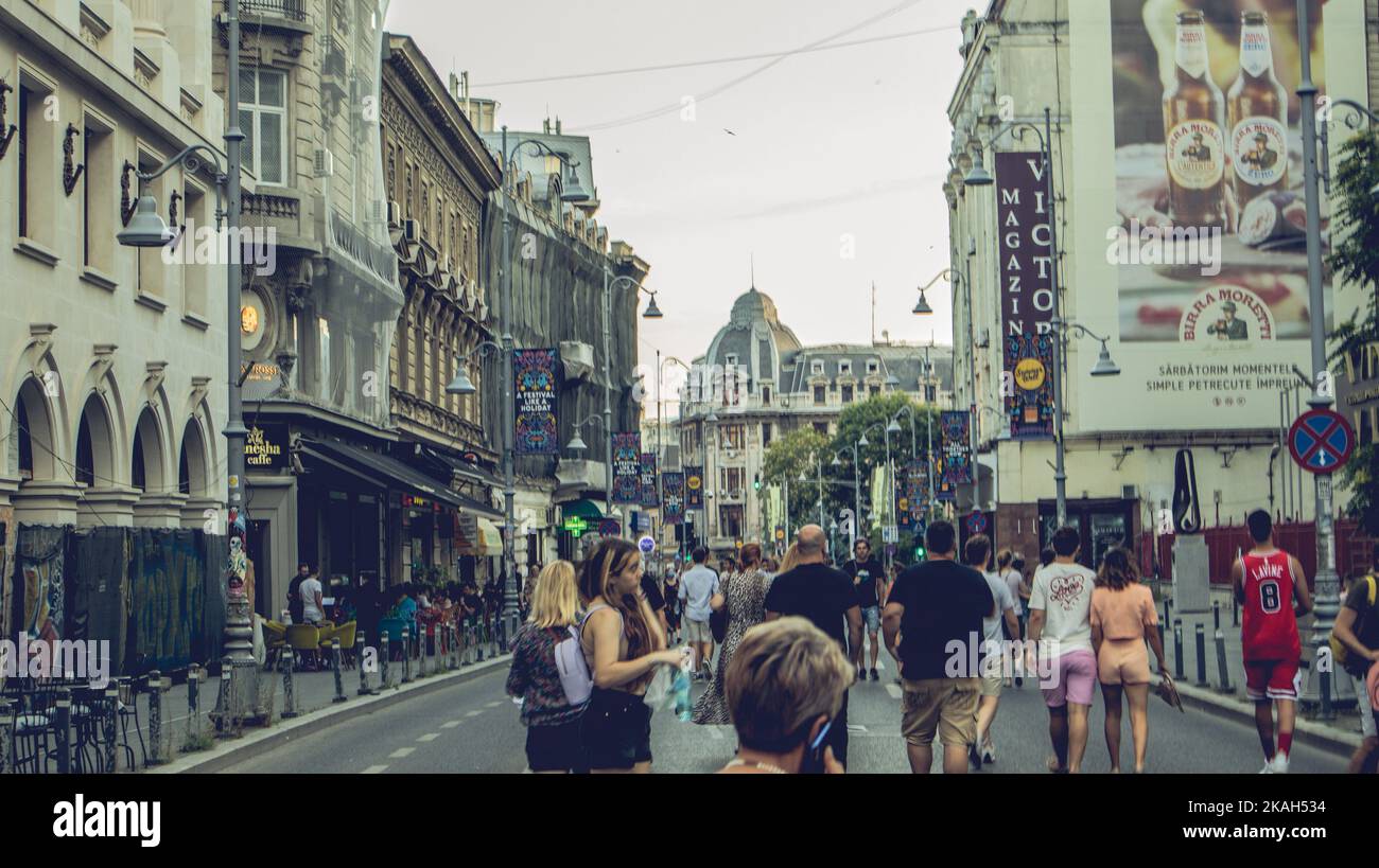 Bucharest street view hi-res stock photography and images - Alamy