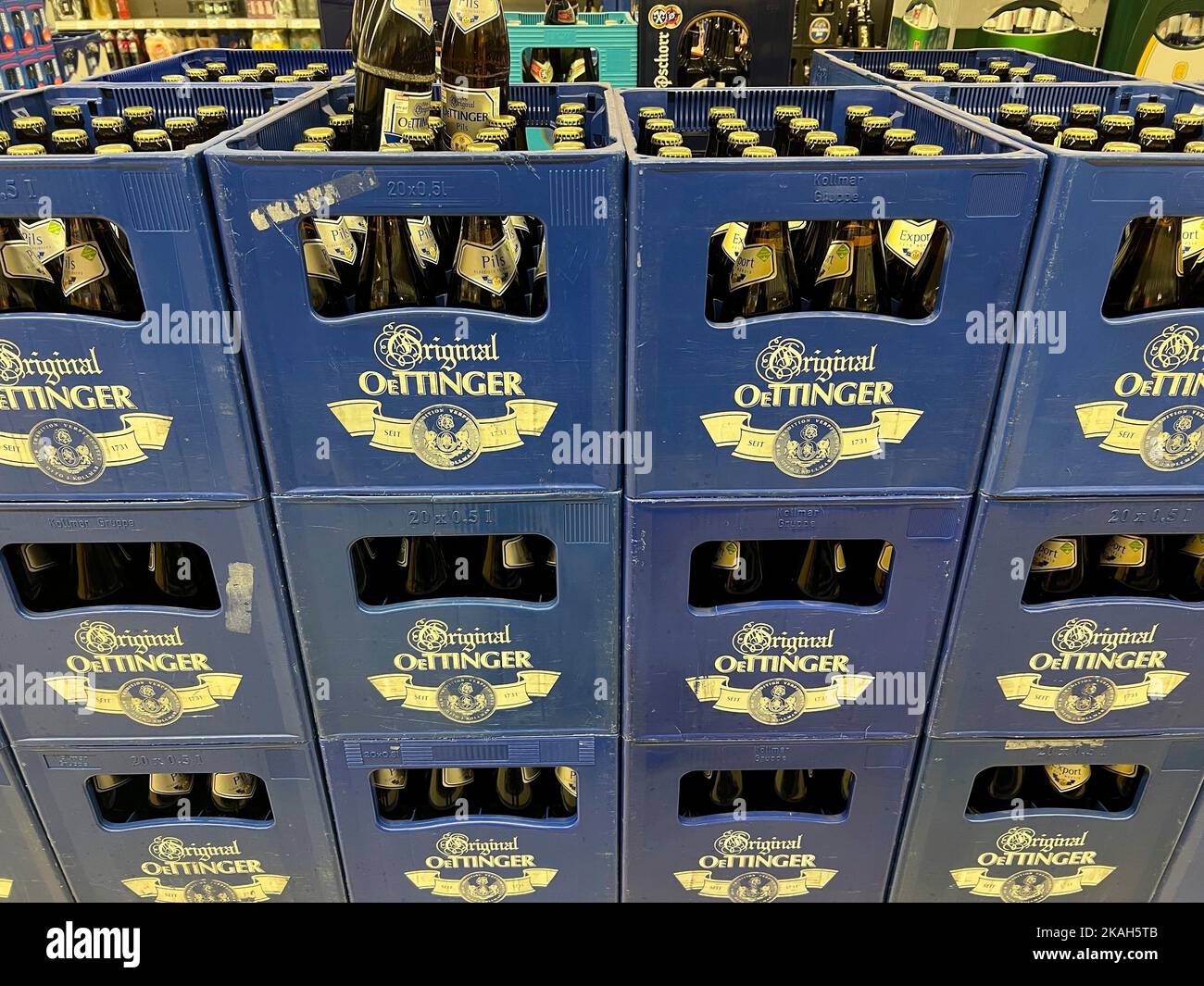 Munich, Deutschland. 24th Oct, 2022. ORIGINAL OETTINGER BIER, stacked ...