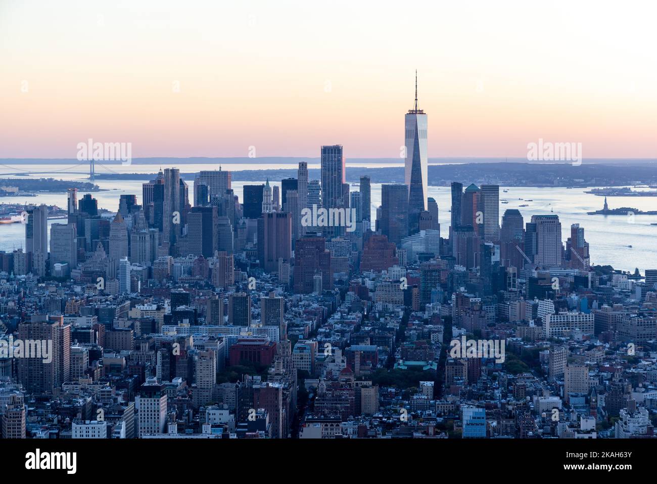 New York City skyline. Manhattan sunset skyscrapers panorama Stock ...