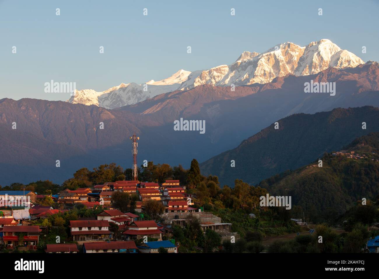 Beautiful village Bhujung and Ghale Gau Stock Photo - Alamy