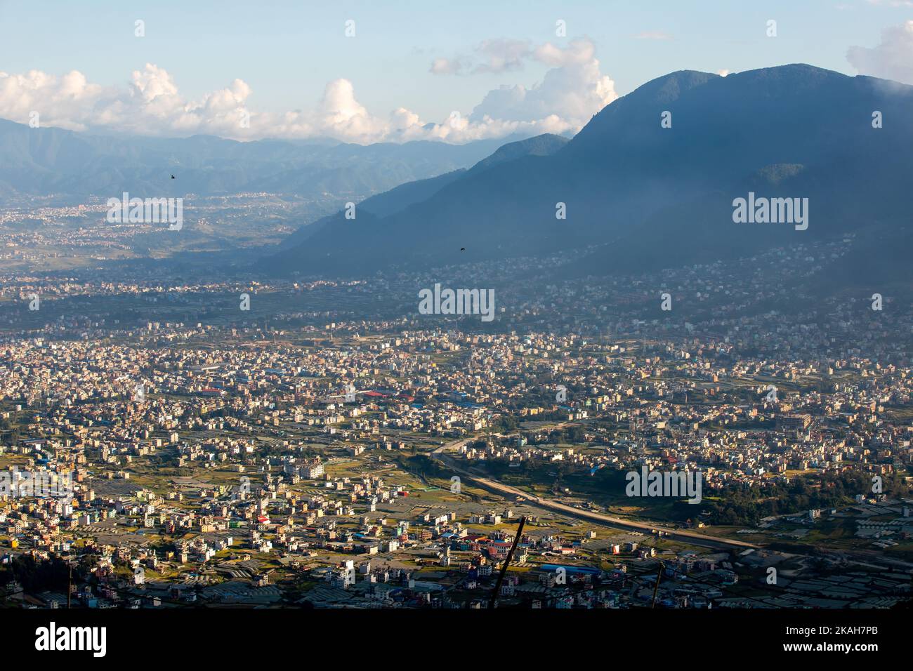 Beautiful village Bhujung and Ghale Gau Stock Photo - Alamy