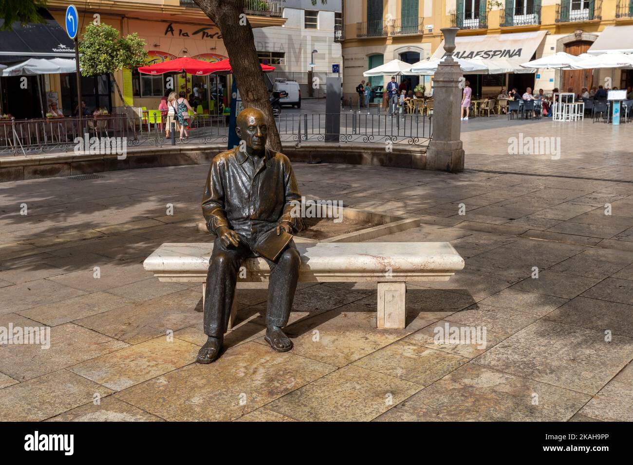 Malaga, Spain - October 26, 2022: Bronze statue of Pablo Picasso in ...