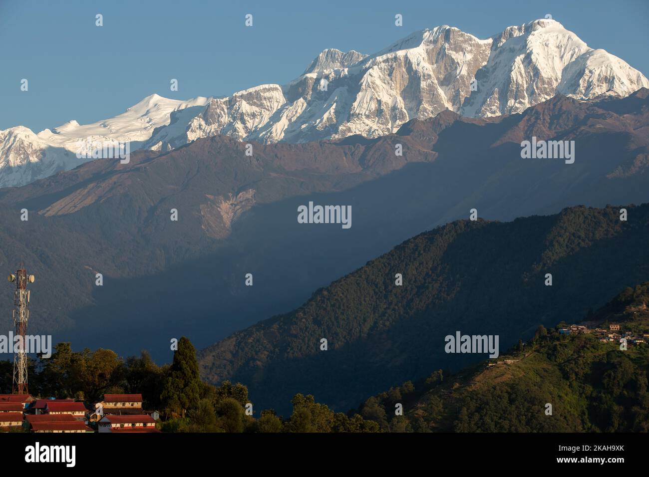 Beautiful village Bhujung and Ghale Gau Stock Photo - Alamy