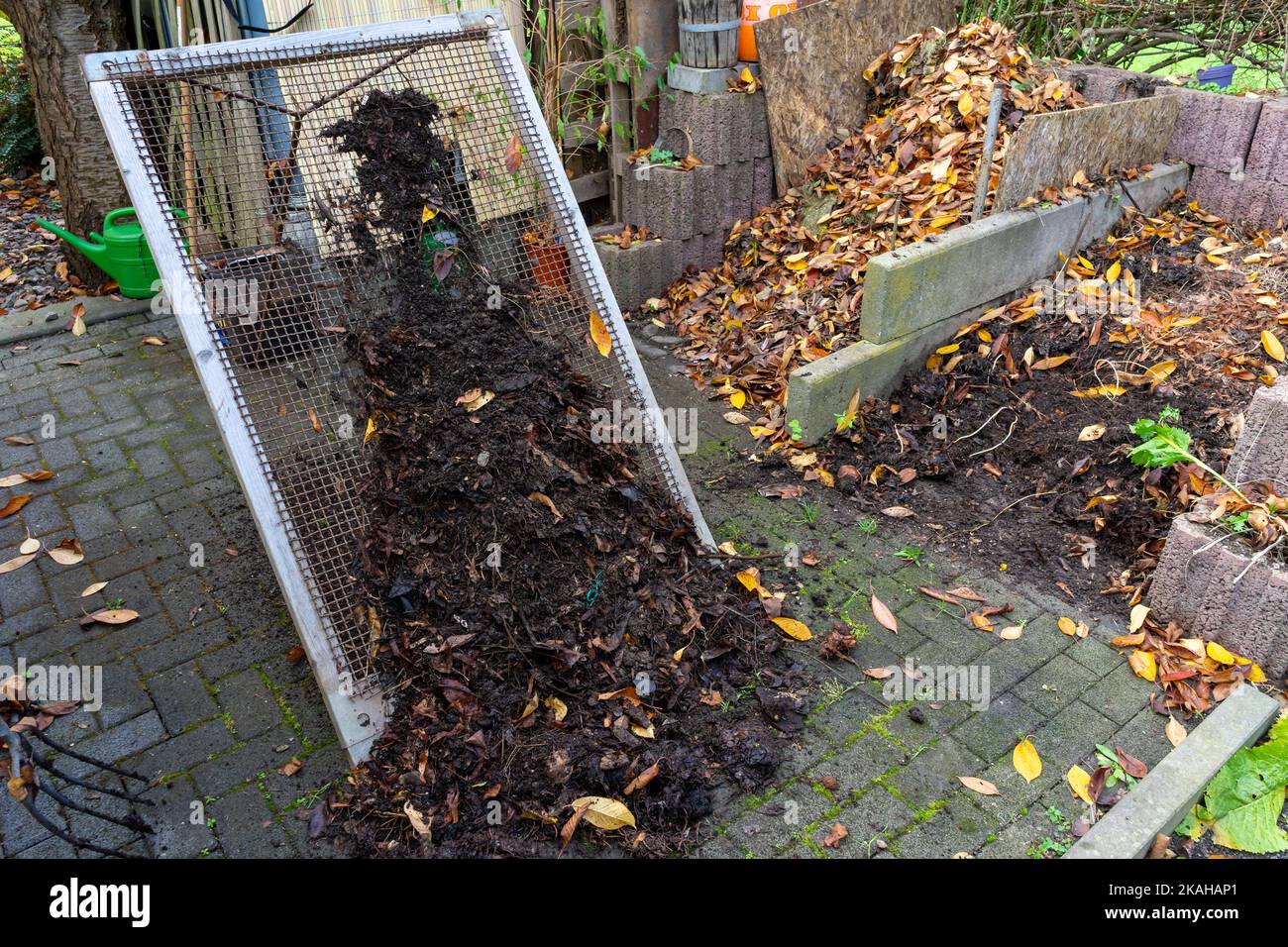 Compost topsoil hi-res stock photography and images - Alamy