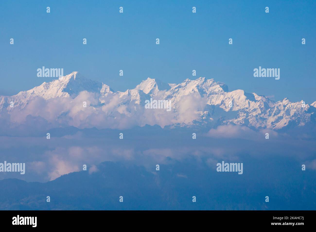 Beautiful village Bhujung and Ghale Gau Stock Photo - Alamy