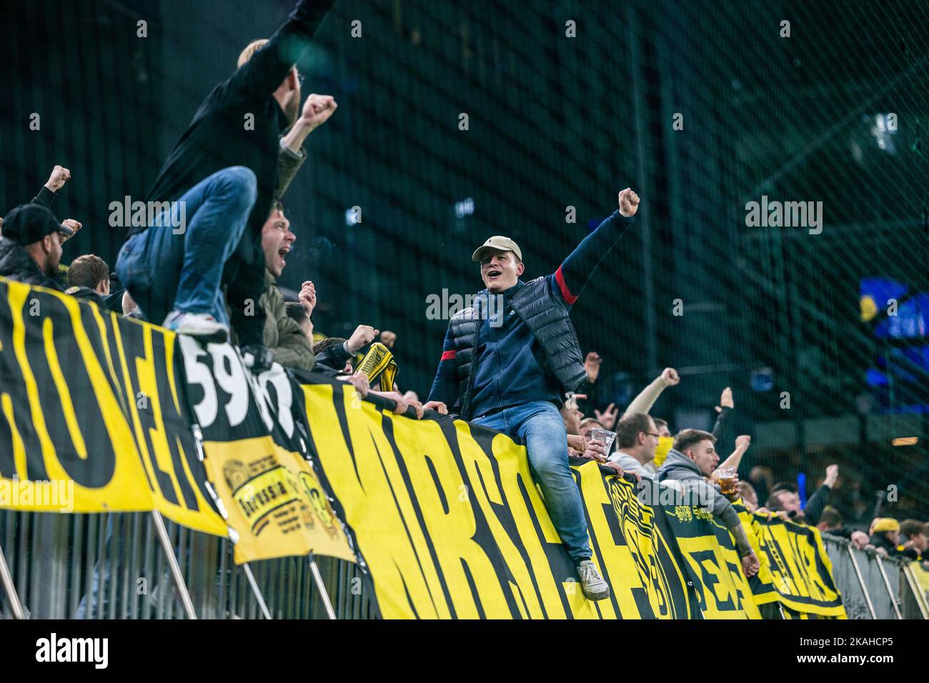 Bvb champions league fans hi-res stock photography and images - Alamy