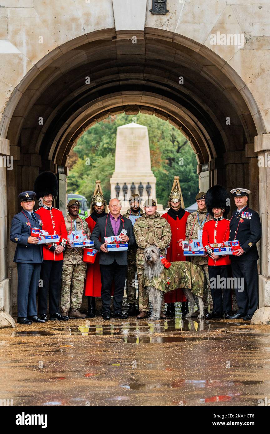 London, UK. 3rd Nov, 2022. Royal British Legion Ambassador Ross Kemp ...