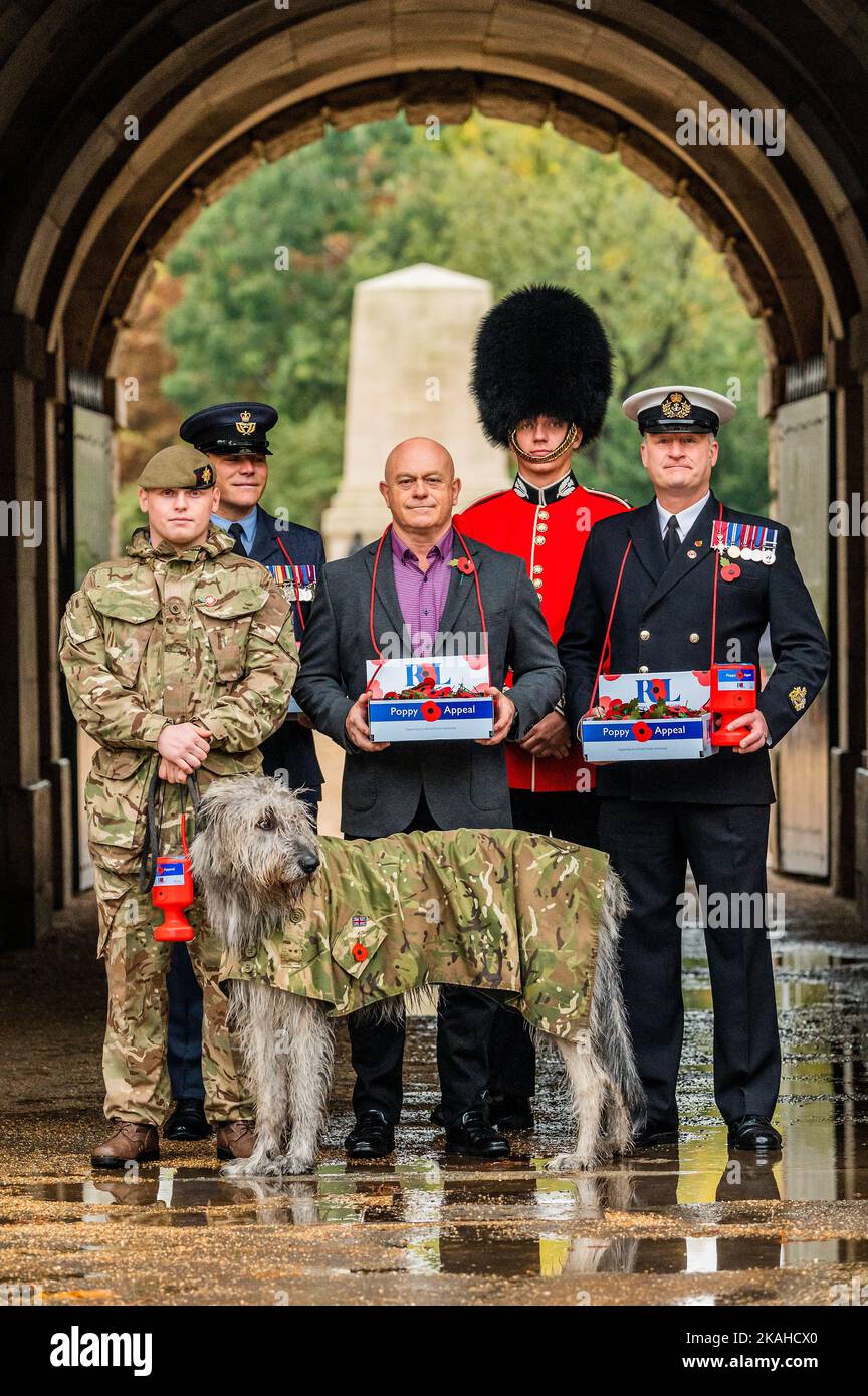 London, UK. 3rd Nov, 2022. Royal British Legion Ambassador Ross Kemp ...