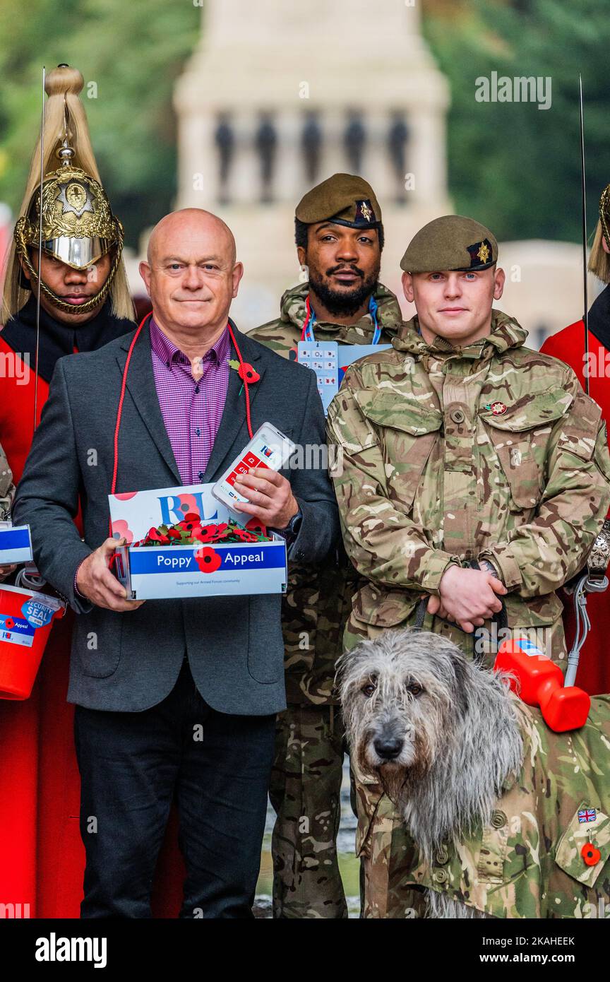 London, UK. 3rd Nov, 2022. Royal British Legion Ambassador Ross Kemp ...