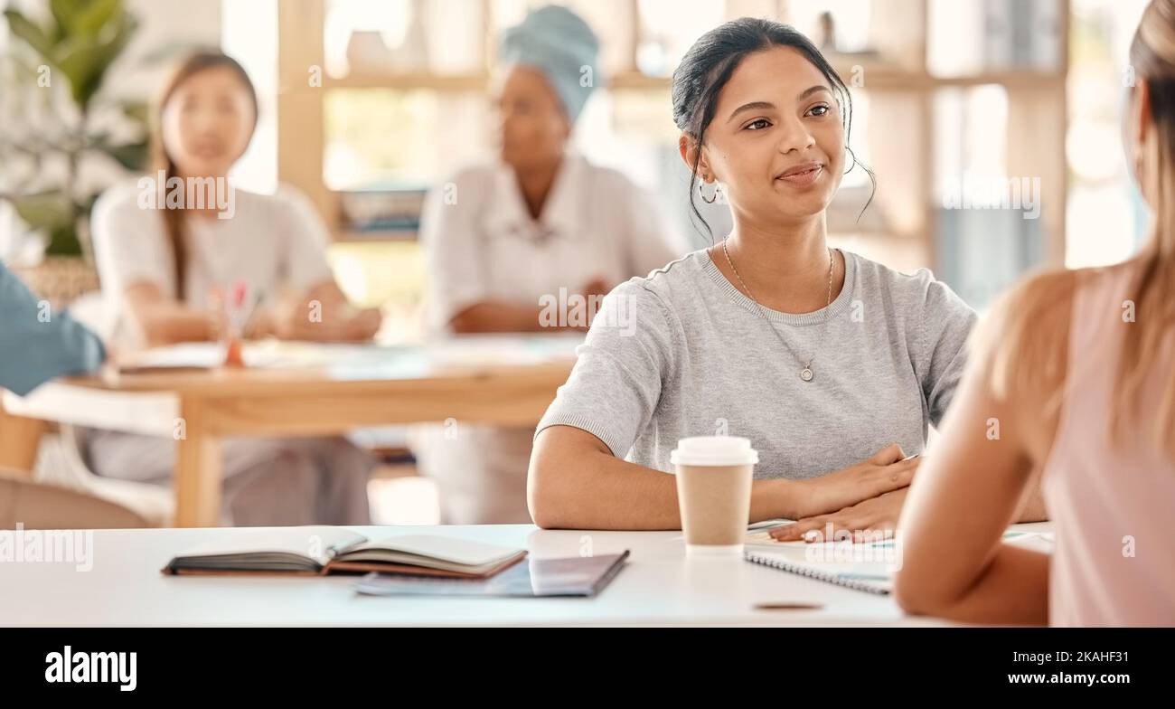 Employee team building hi-res stock photography and images - Alamy