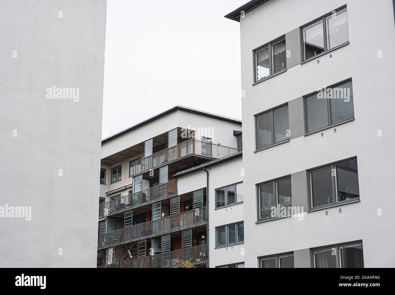 Low angle view of building against sky Stock Photo - Alamy