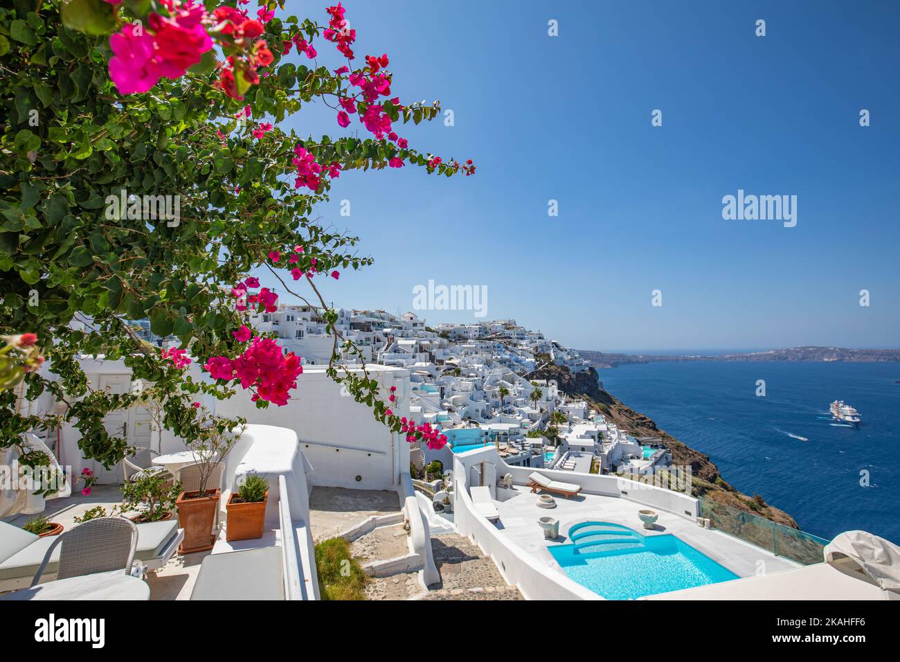 Beautiful panoramic street view on the mediterranean blue sea, caldera ...