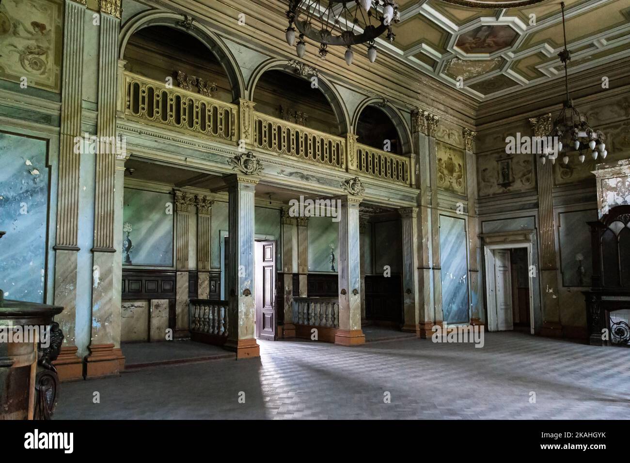 Ballroom entrance hi-res stock photography and images - Alamy