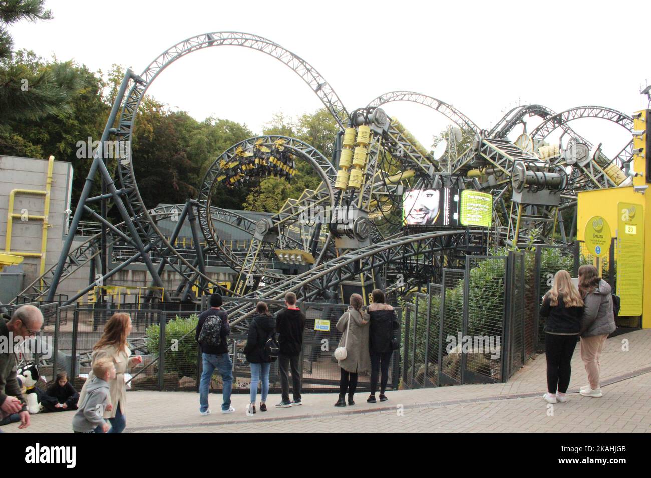 Alton Towers Theme Park Stock Photo - Alamy