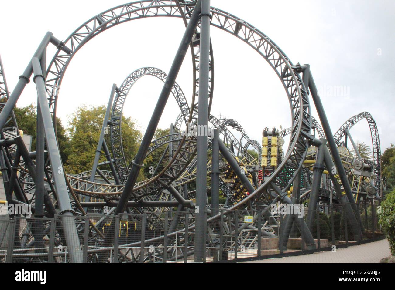 Alton Towers Theme Park Stock Photo - Alamy
