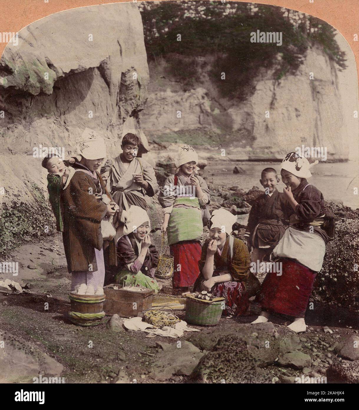Japan, eating tiffin at ebb tide party Stock Photo - Alamy