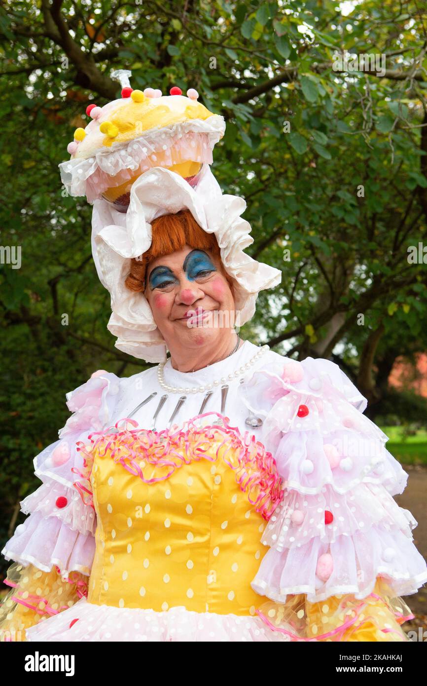 London, UK. 02nd Nov, 2022. Matthew Kelly as Snow WhiteÕs nurse, part ...