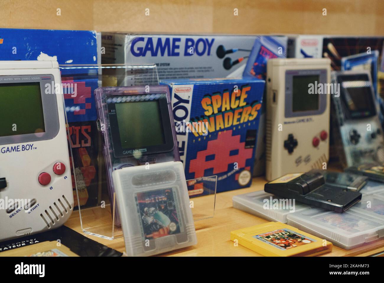 Handheld computer console hi-res stock photography and images - Alamy