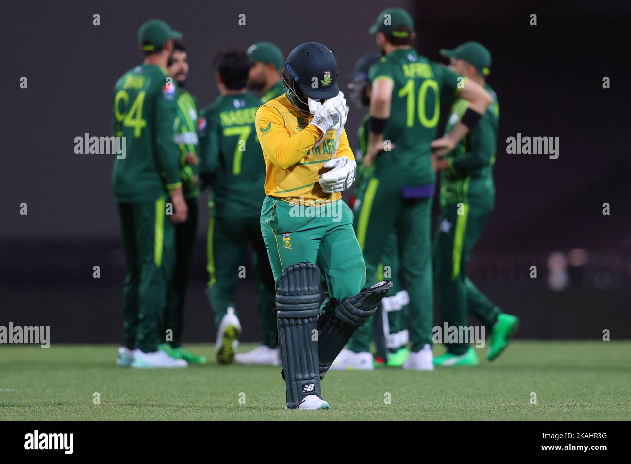Sydney, Australia. 03rd Nov, 2022. A dejected Temba Bavuma of South ...