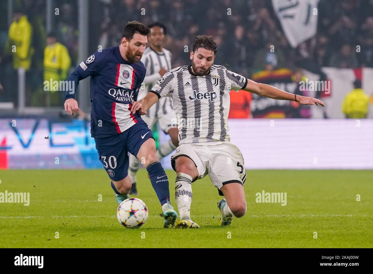 Lionel messi november 2022 paris hi-res stock photography and images ...