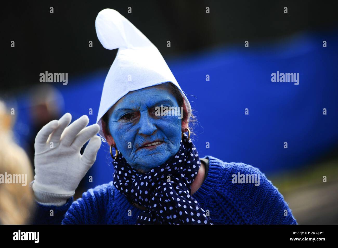 Lady smurf hi-res stock photography and images - Alamy