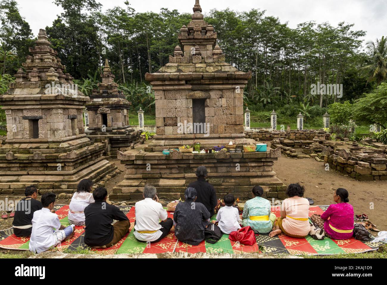 Ngempon hi-res stock photography and images - Alamy