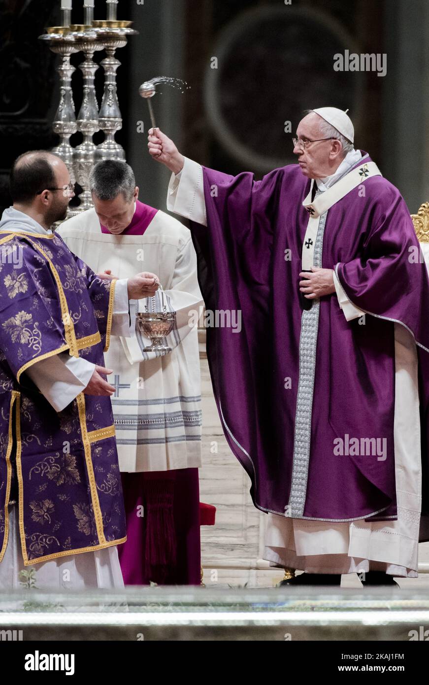 Pope Francis leads the Ash Wednesday mass, in St. Peter's Basilica at ...