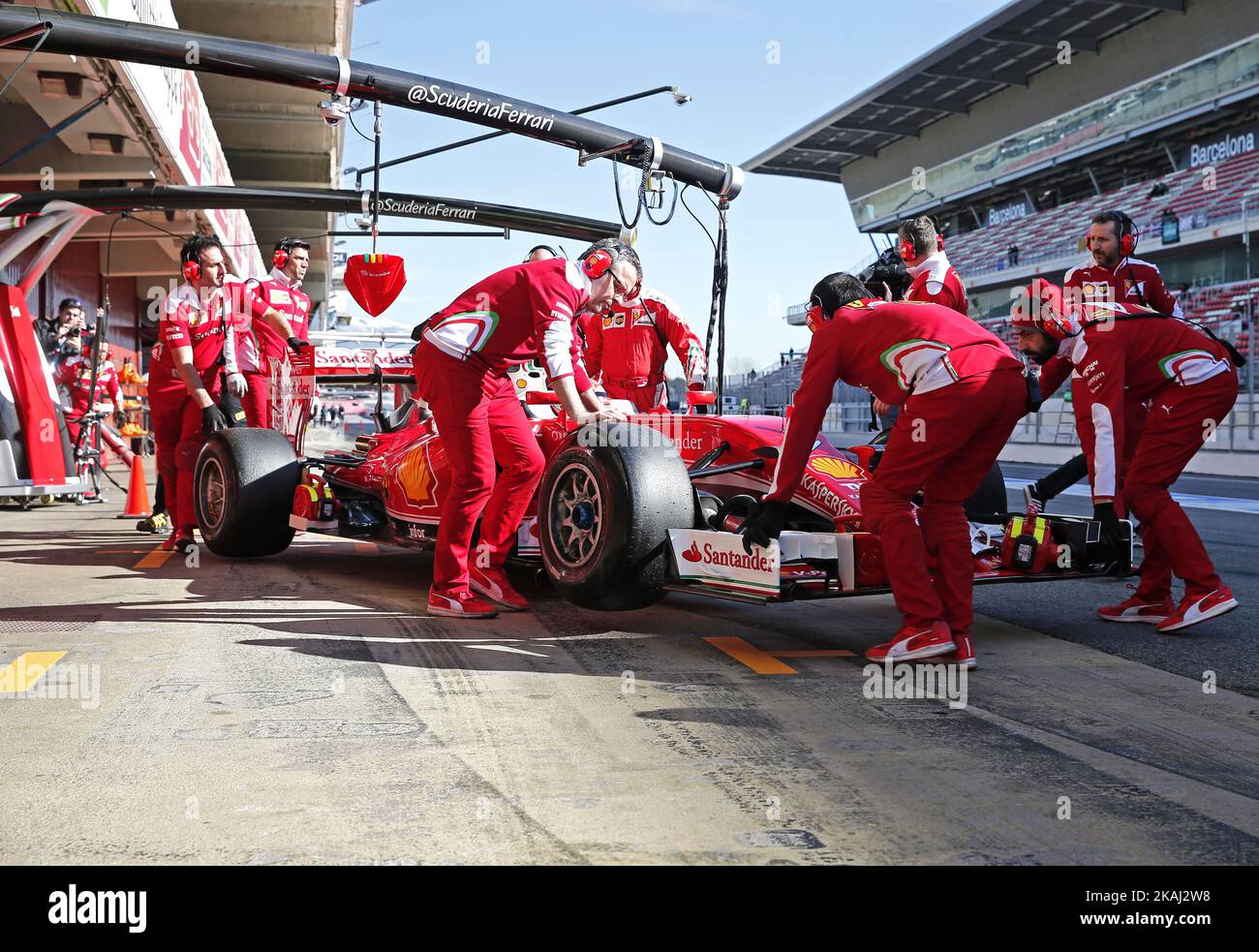 Nuphoto hi-res stock photography and images - Alamy