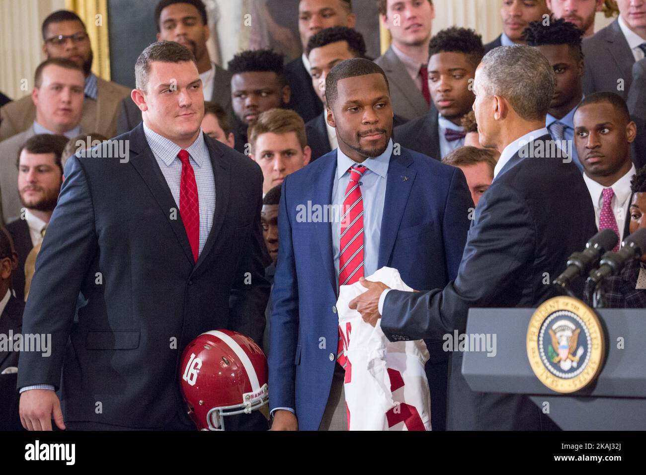 Kelly field football team hi-res stock photography and images - Alamy