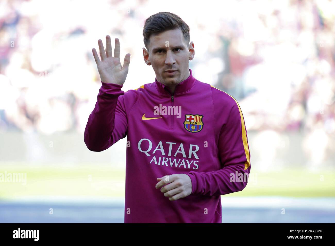 Lionel messi half length hi-res stock photography and images - Alamy