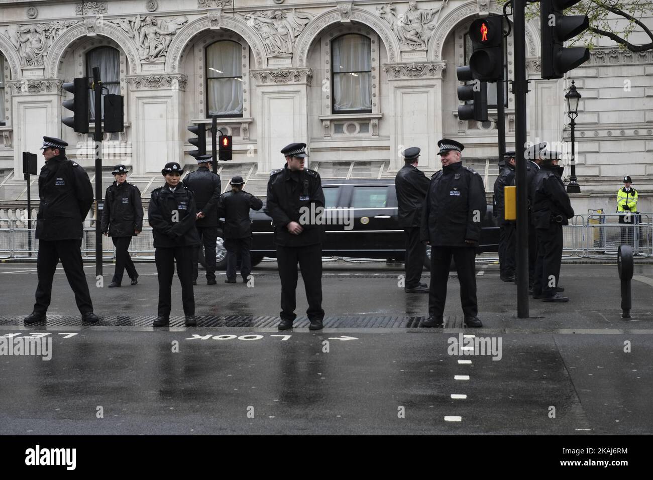 Queen elizabeth ii usa motorcade hi-res stock photography and images ...