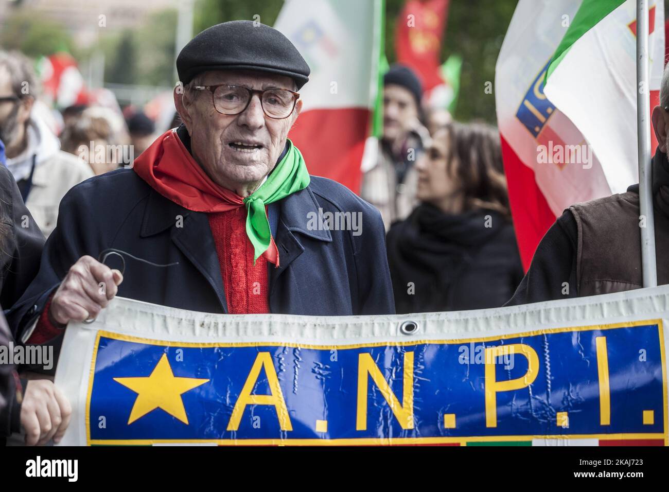 Partisans italy hi-res stock photography and images - Alamy