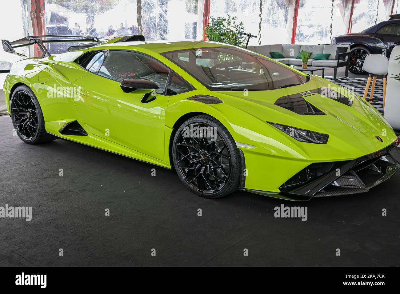 Lamborghini Huracan Green - Top 94 Images & 19 Videos