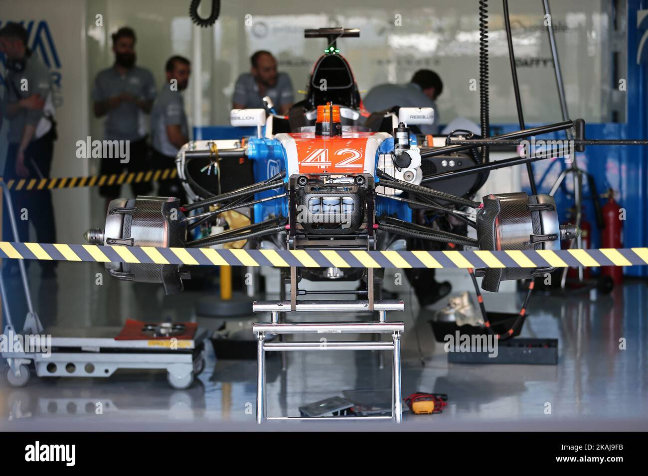 Formula 1 box hi-res stock photography and images - Alamy