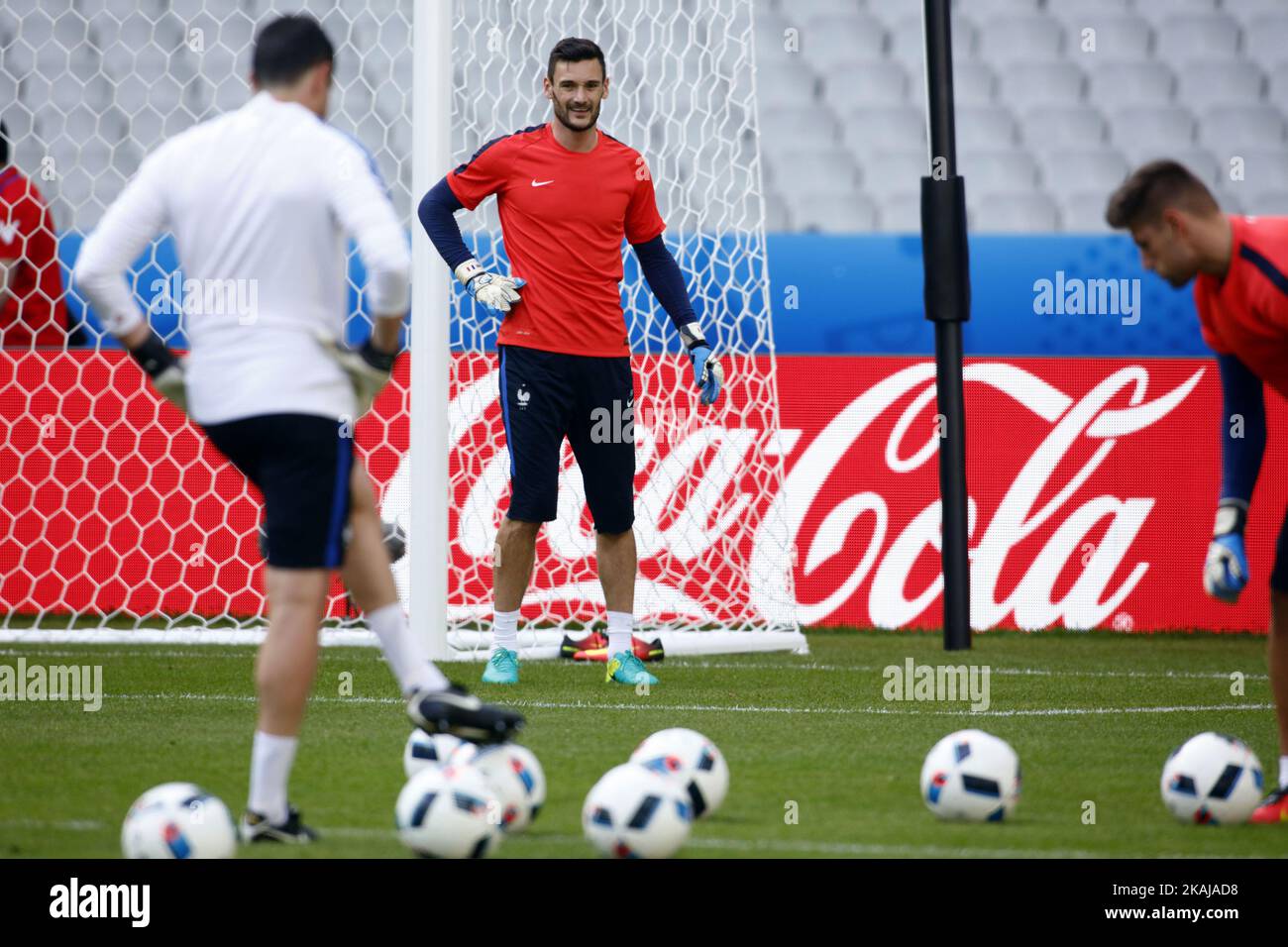 Football france national training hi-res stock photography and images ...