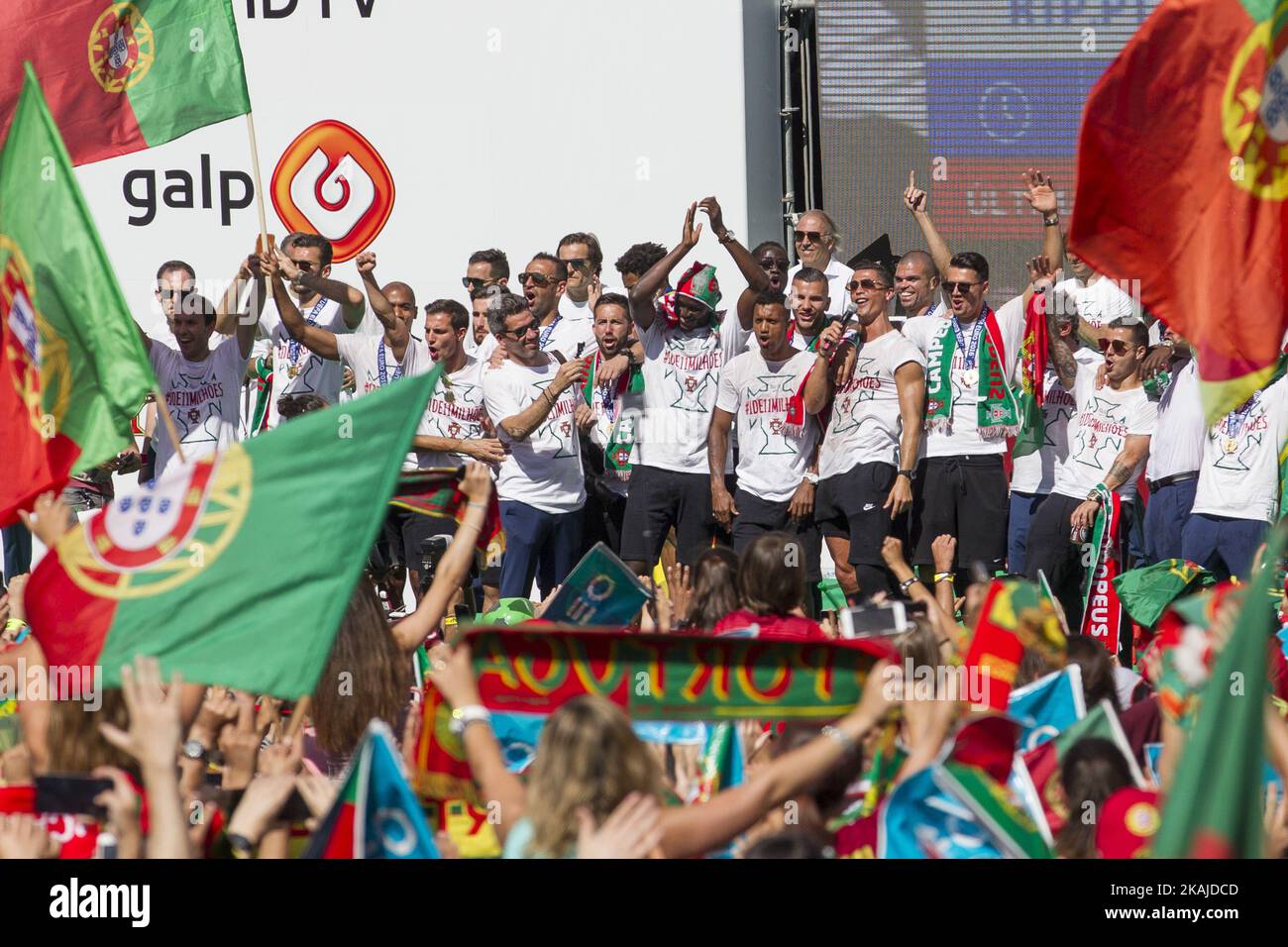 Euro 2016 portugal ronaldo hi-res stock photography and images - Alamy