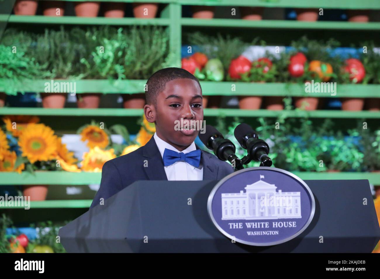 Michelle obama and east room and july hi-res stock photography and ...