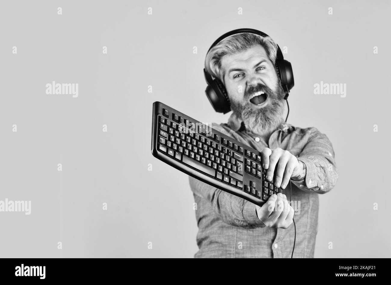 Tech shop. Play computer games. Gaming PC build guide. Graphics ...