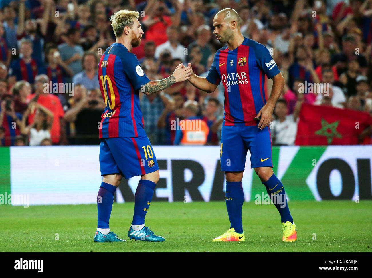 Lionel messi 2016 celebration hi-res stock photography and images - Alamy